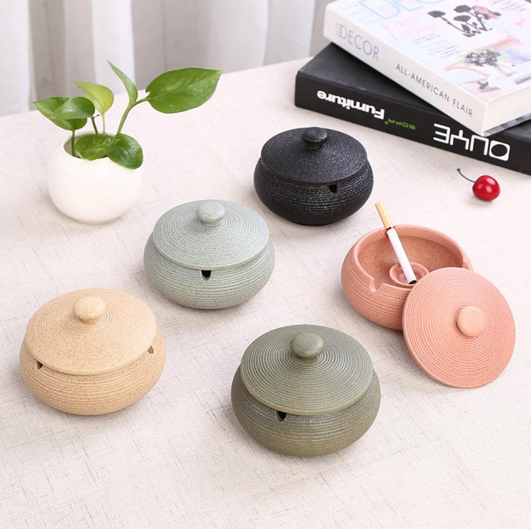 Hoobar Ceramic Ashtray with Lids,Windproof Cigarette Ashtray for Indoor Use, Ash Holder for Smokers, Desktop Smoking Ash Tray for Home Office Decoration (Gray)