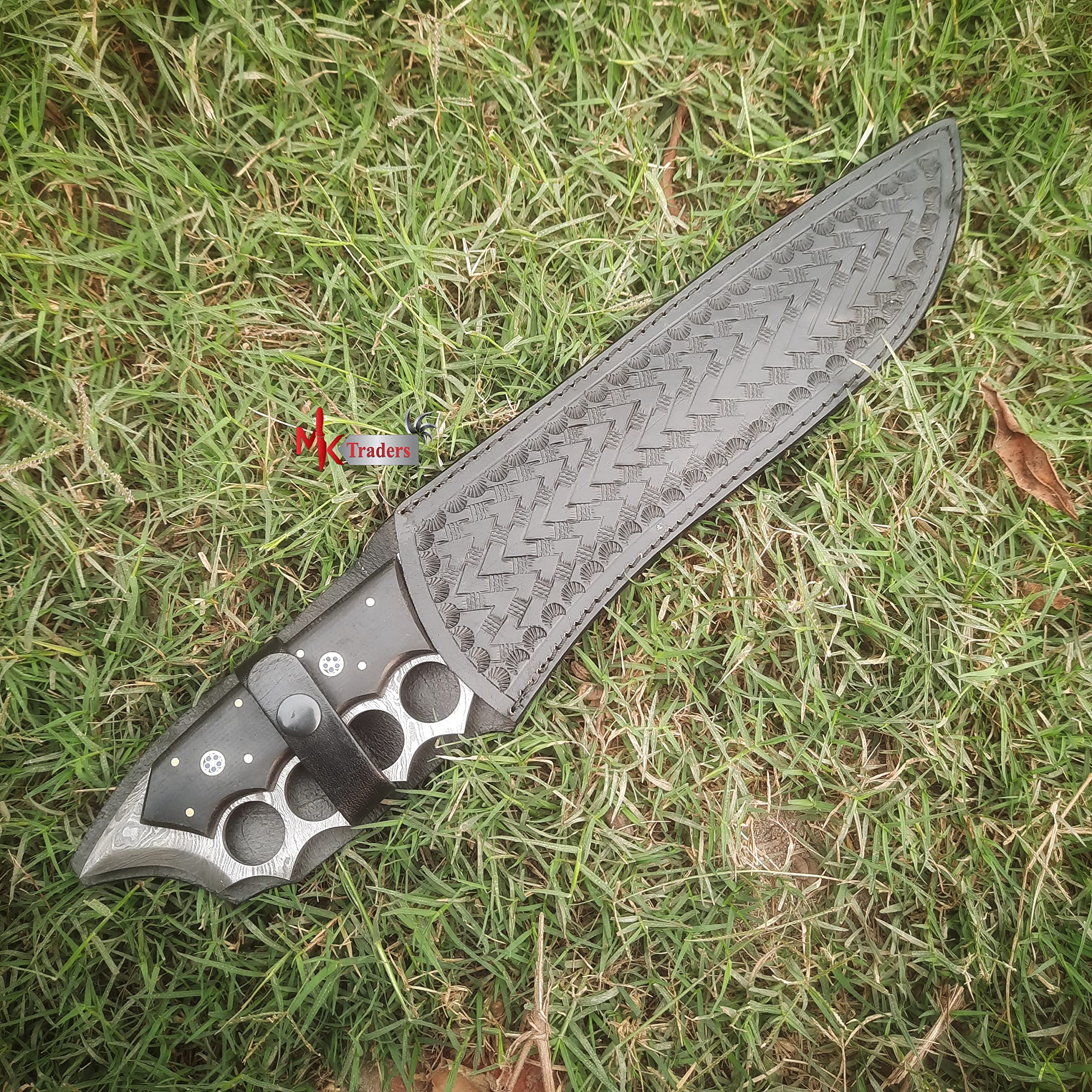 MkTraders202 Handmade Custom Damascus Steel Bowie Knife, Fixed blade knife, outdoor knife, personalized Engraved knife, gift for man, hunting weapon, Predator Hunter, full tang knife