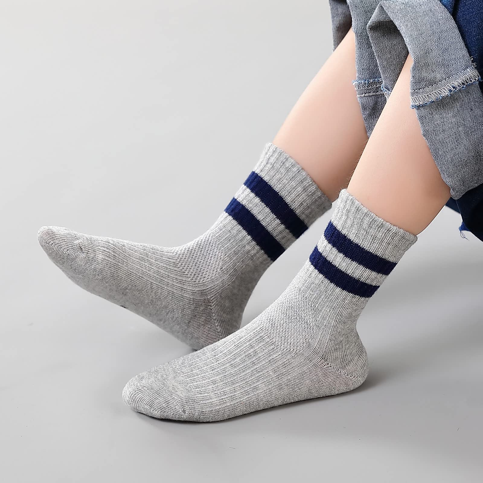 KEREDA Boys Crew Socks Kids Athletic Ankle Socks Uniform Socks for Girls 9 Pairs Multicolor 02 6-8 Years