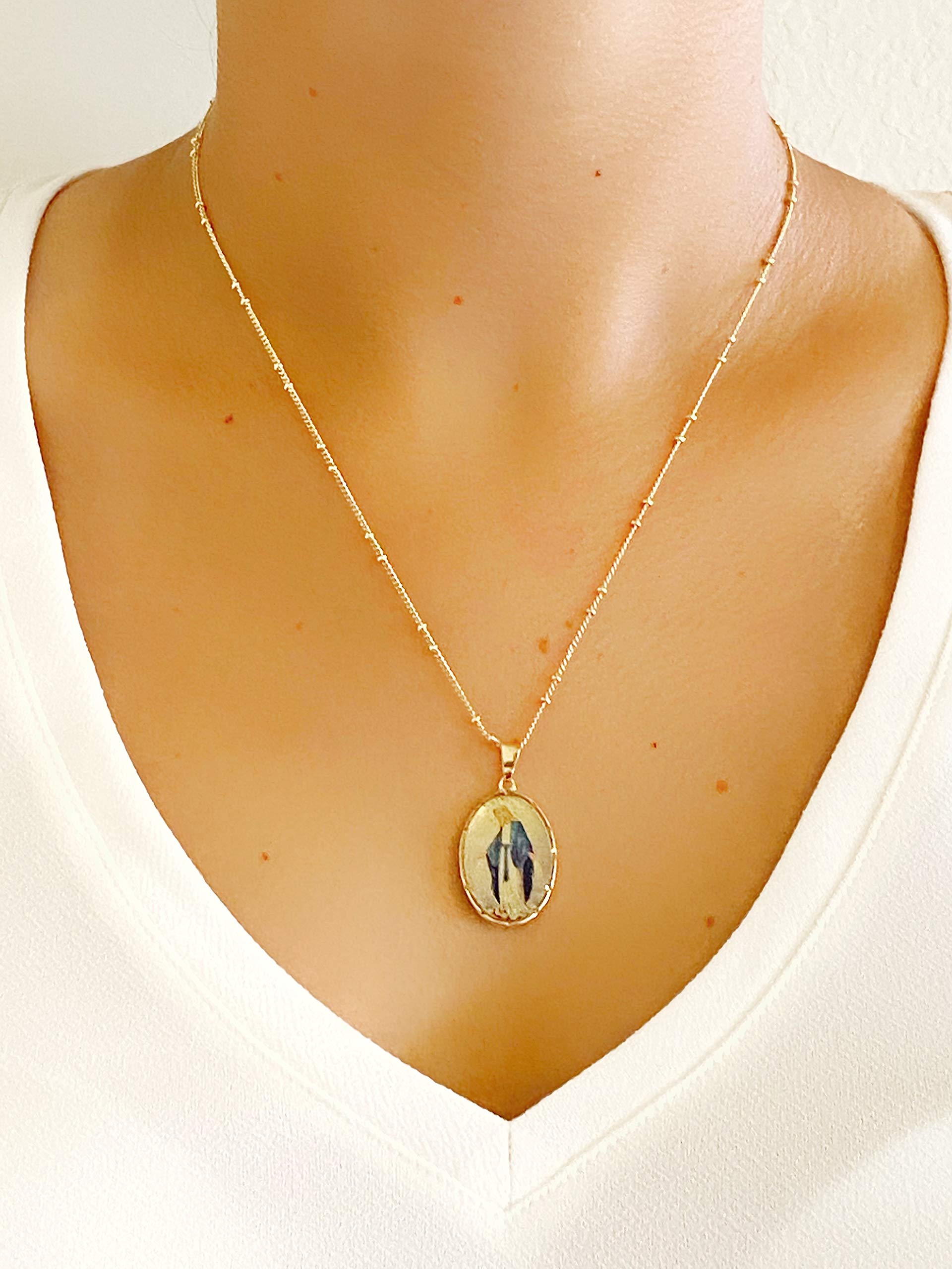 LESLIE BOULES Virgen La Milagrosa Pendant Necklace 18K Gold Plated Chain 18 Inches Length