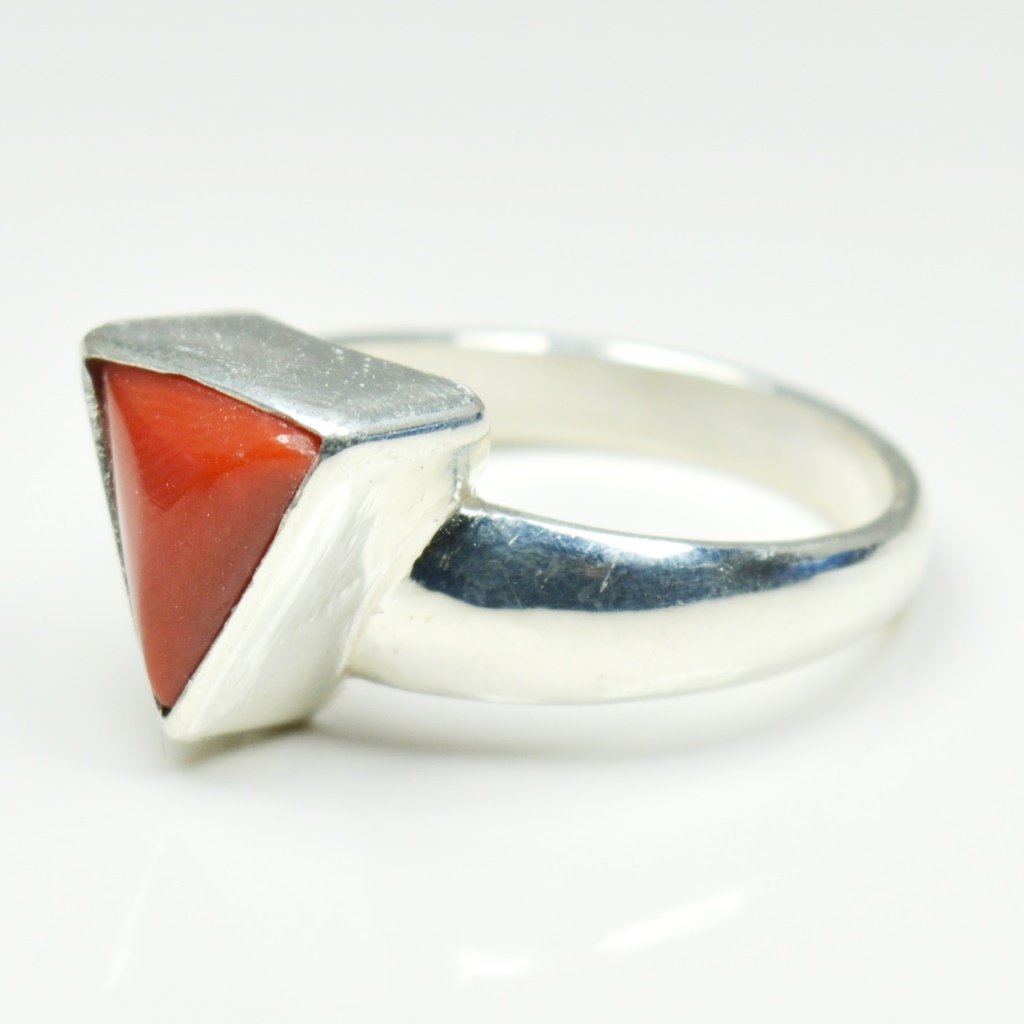 Jewelryonclick Natural 5 Carat Triangle Red Coral Silver Rings for Women in Size 4,5,6,7,8,9,10,11,12,13