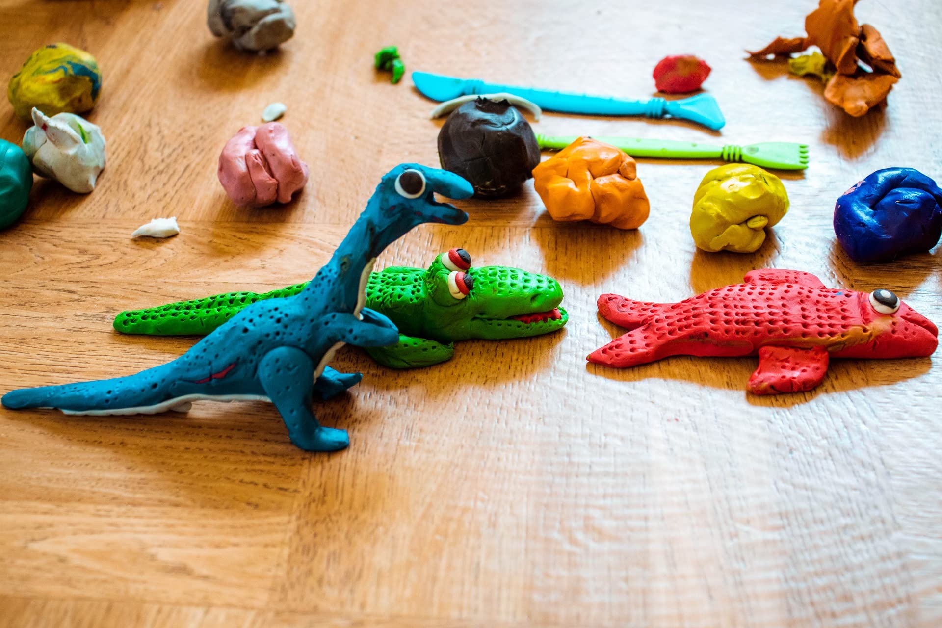 iMark Premium 12 Colors Polymer Oven-Bake Clay, Safe & Non-Toxic, for Modeling, Sculpting, DIY and Projects β Great for Kids & Beginners