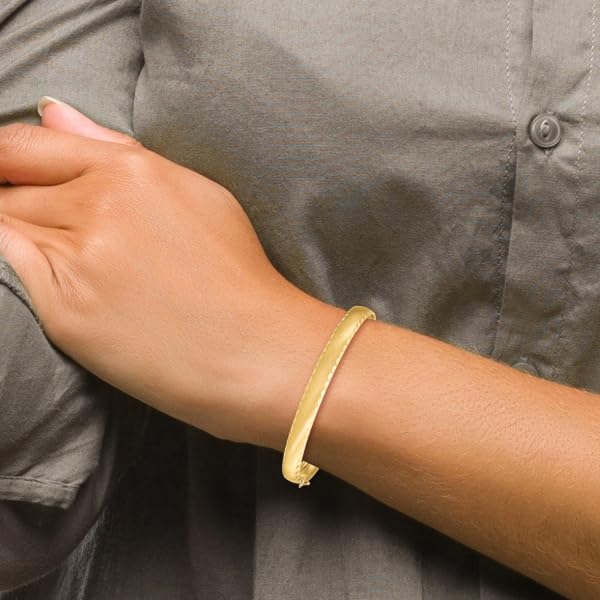 IceCarats 14K Yellow Gold Edge Oval Flexible Bangle Bracelet