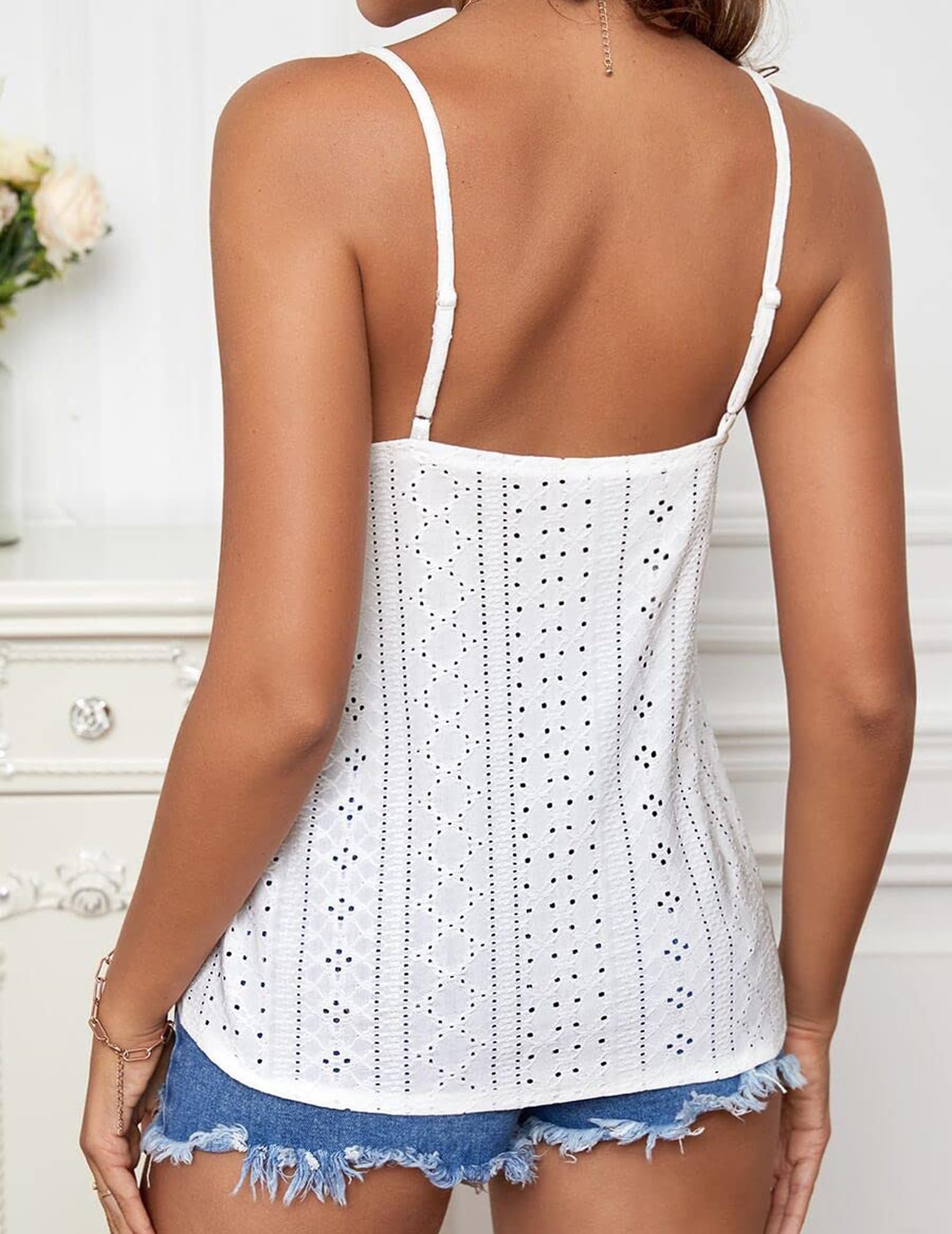 HOTOUCH White Camisoles for Women Spaghetti Strap Tank Top V Neck Cami Womens Sleeveless Blouses White XL