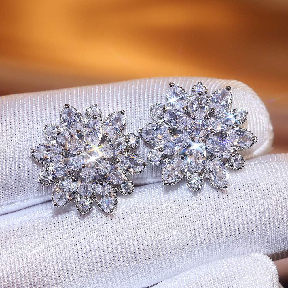 Luxury Full Diamond Sun Flower Earrings, 925 Zircon Wedding Party Bridal Earrings, Highlight The Temperament Earrings for Party, Christmas Decorations Gift for Womens (White)