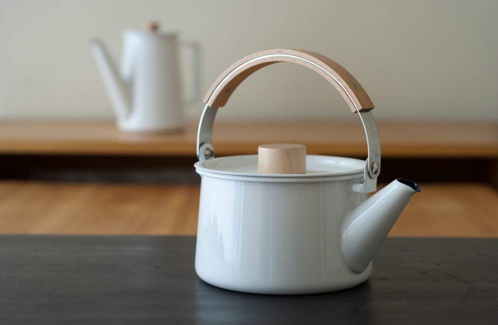 Kaico Kettle 1.45L(49oz) By Makoto Koizumi Spotless Enamel-Coated Steel Stunning Beech Wood Handle Maple Knob Clean Minimalist Design Brightening Kitchen