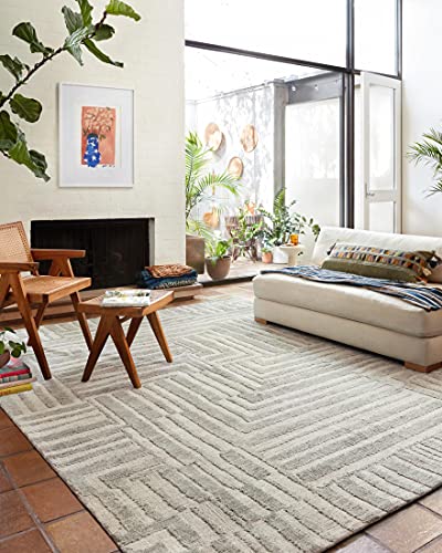 Justina Blakeney x Loloi Yeshaia Collection YES-03 Oatmeal / Silver 7'-9" x 9'-9" Area Rug