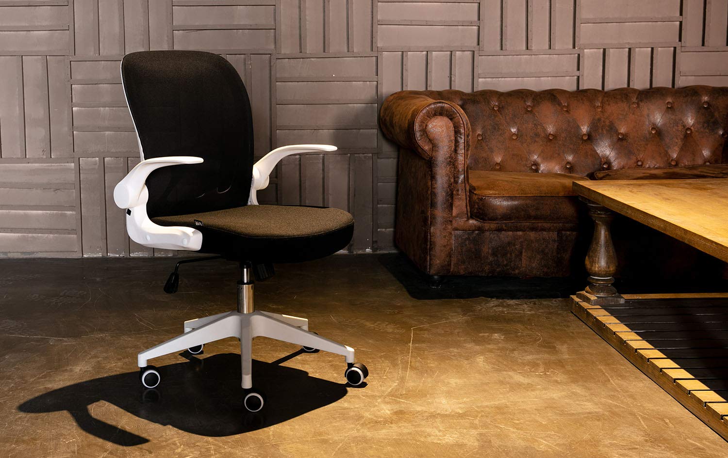 Huntor Ergonomic Office Chair Desk Chair for Home Office Work Chair Mesh Chair with Flip-up Arms White