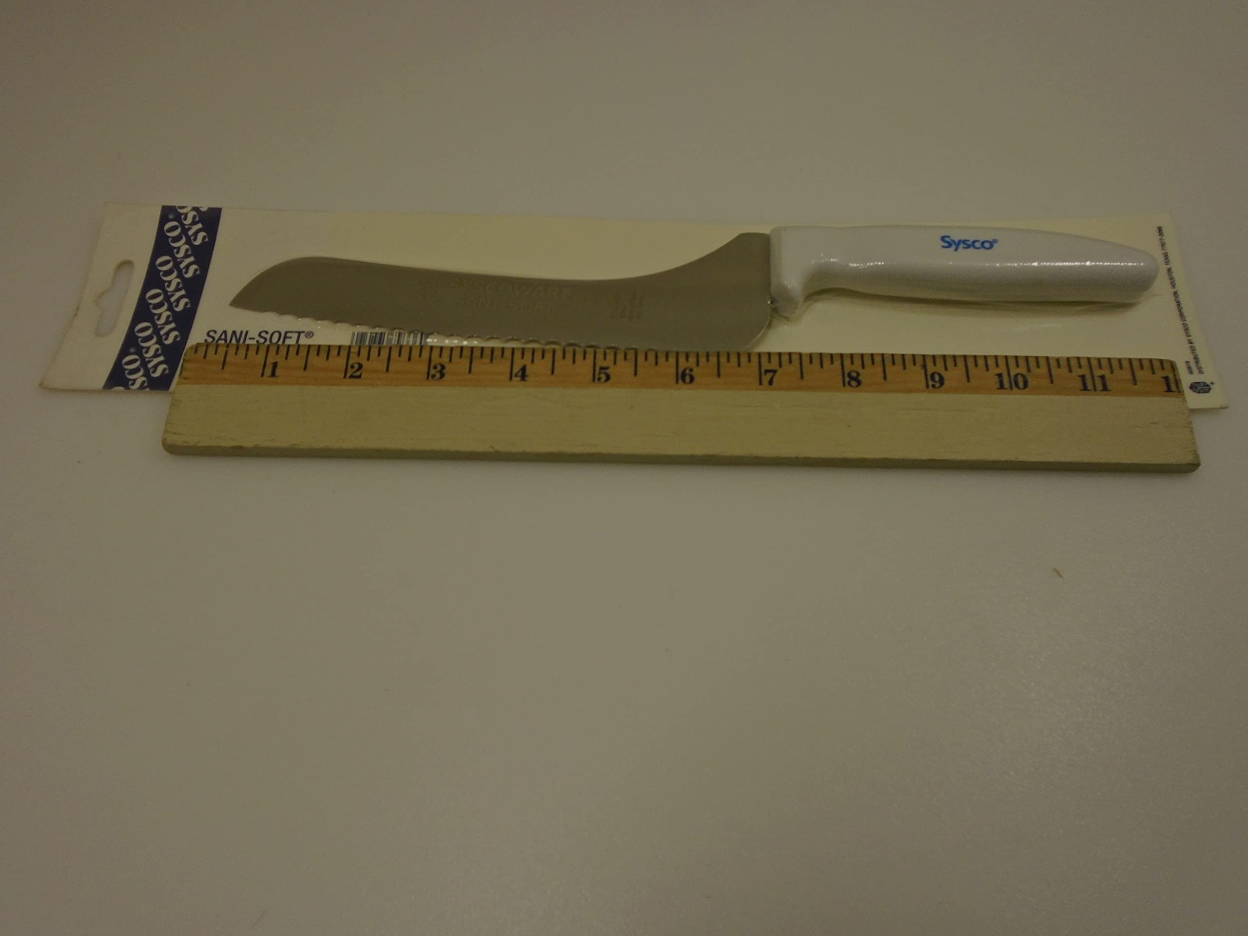 Sysco USA 7 in Offset Scalloped Slicer Bread Sandwich Knife Soft Grip Handle