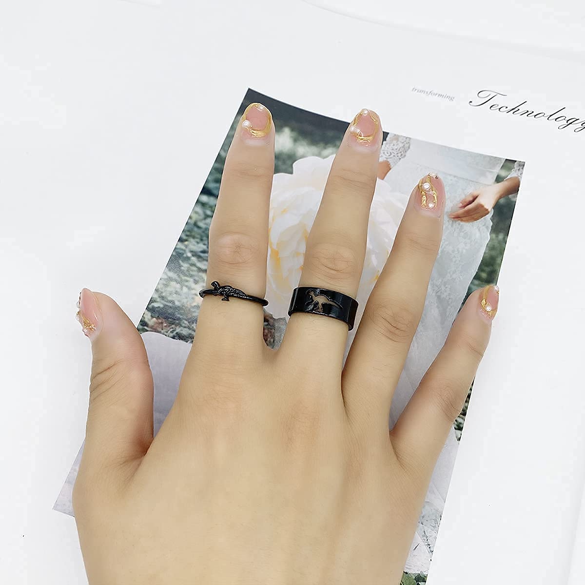 Matching Hollow Dinosaur Couple Open Rings Set,4Pcs Animal Dinosaur Knuckle Stackable Finger Rings Band Sets for Him Her Wedding Jewelry (Silver Black 4pcs)