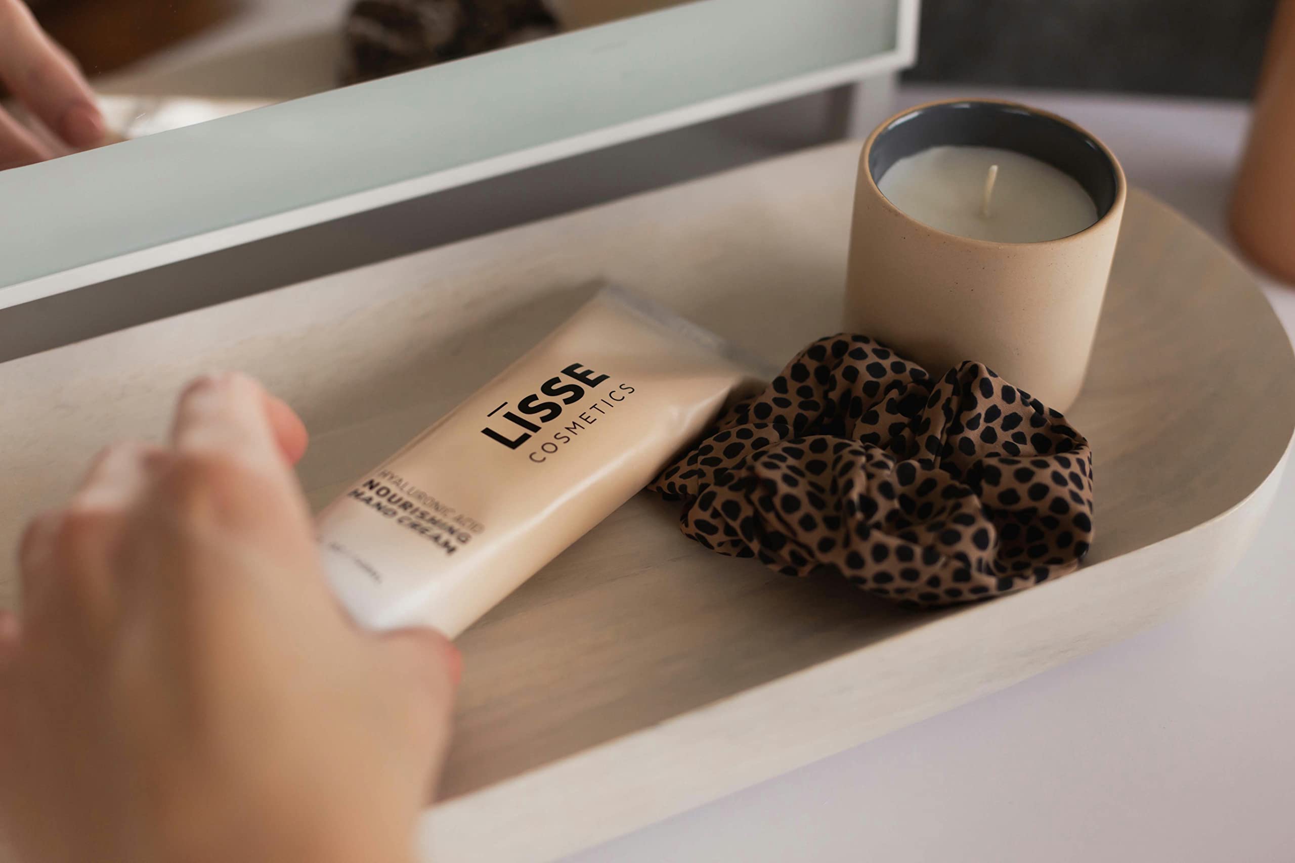 Lisse Nourishing Hand Cream with Hyaluronic Acid (5 oz) Cosmetics
