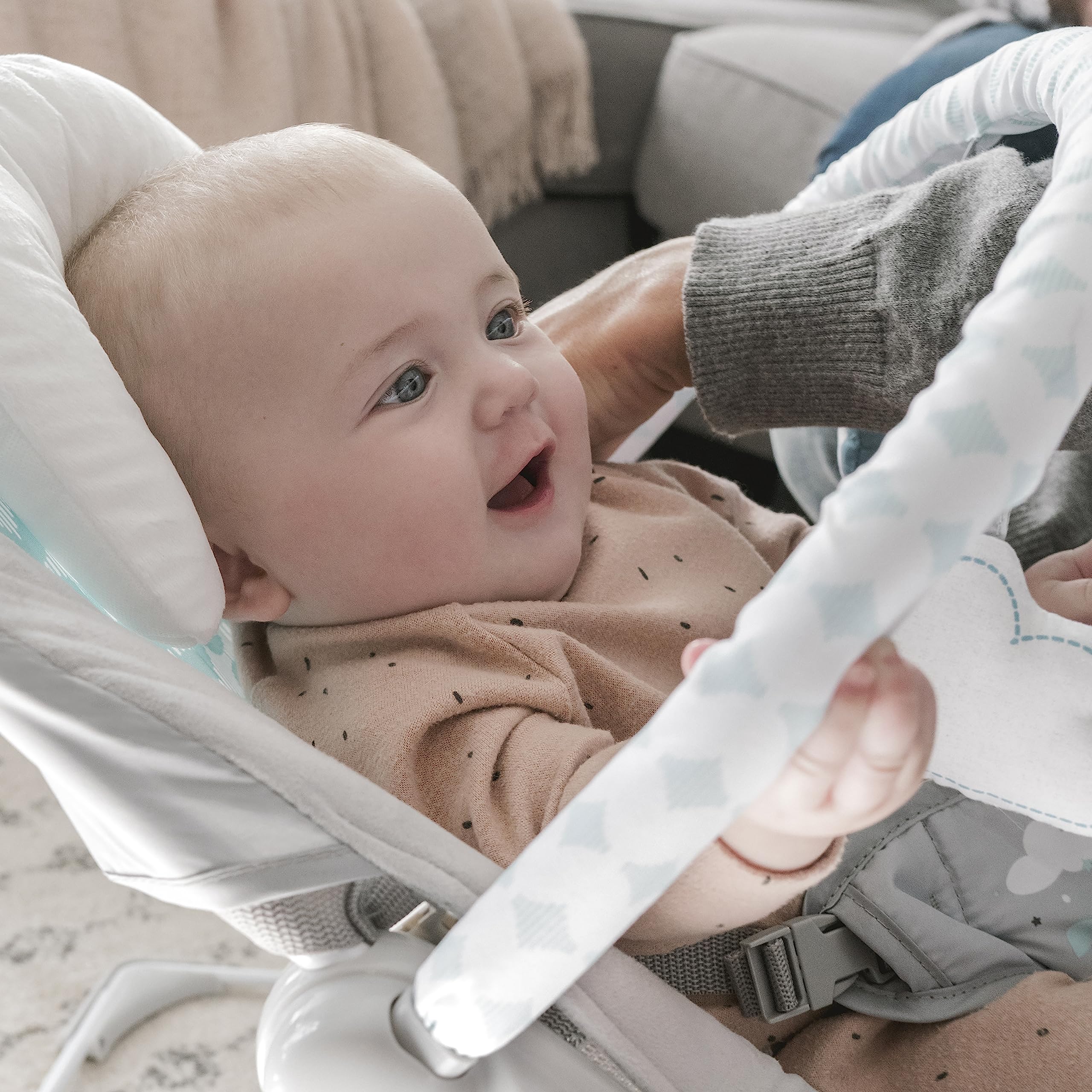 Ingenuity Ity Bouncity Bounce Vibrating Deluxe Baby Bouncer Seat, 0-6 Months Up to 20 lbs (Goji)