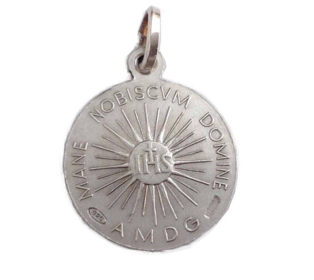 I G J The Holy Face of Christ Medal