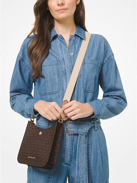 MICHAEL KORS Briley Small Logo Messenger Bag (Brown Signature)