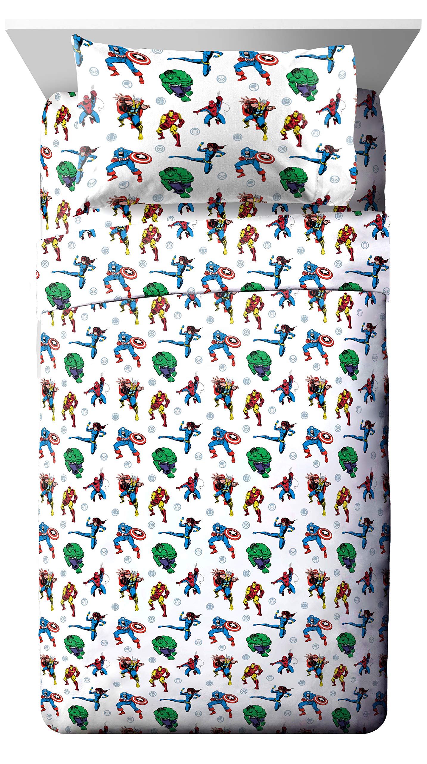 Jay Franco Marvel Avengers Fighting Team 4 Piece Twin Bed Set - Includes Reversible Comforter & Sheet Set Bedding - Super Soft Fade Resistant Microfiber (Official Marvel Product)