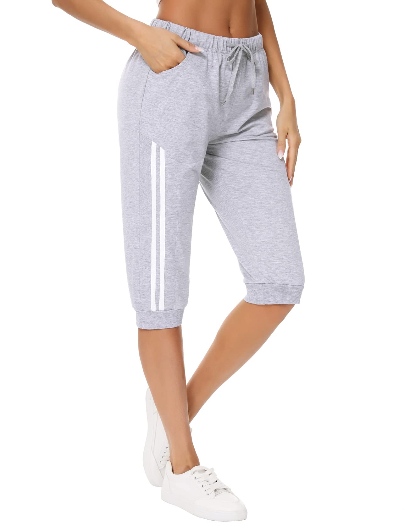 Kvswiu Capri Sweatpants for Women Casual Cropped Joggers with Pockets Yoga Running Light Grey