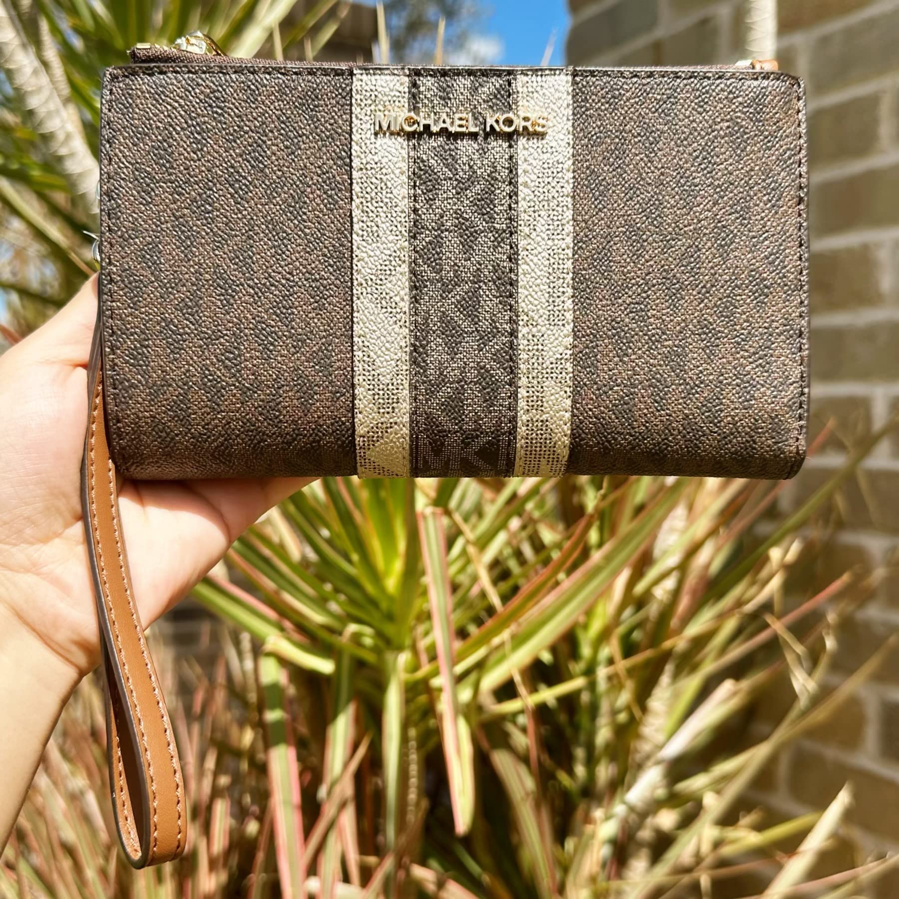 Michael Kors Gilly Large Drawstring Zip Tote Brown Multi Luggage Stripe Bundled Jet Set Large Double Zip Phone Wristlet MK Brown Stripe
