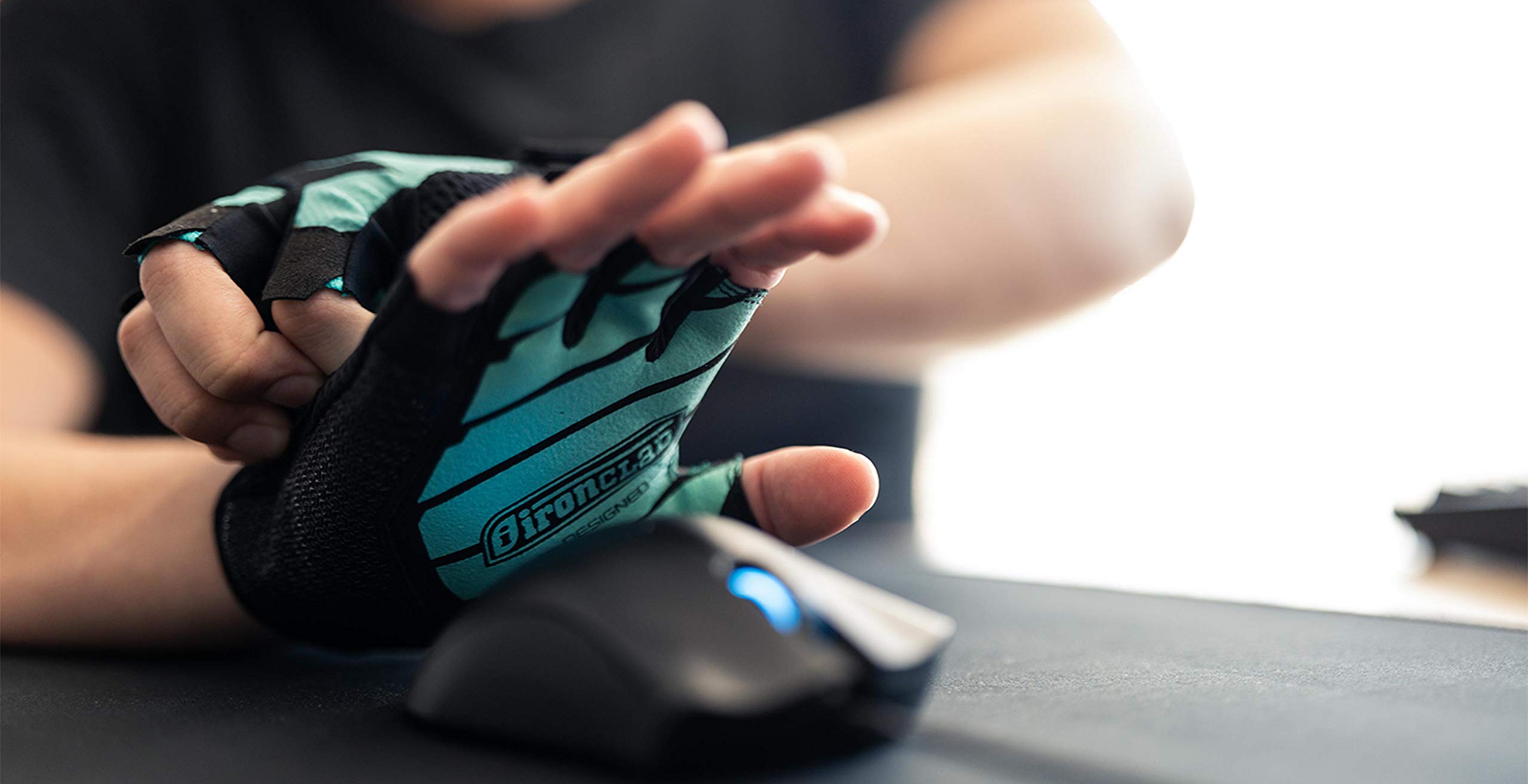 Ironclad Immortals PC Gaming Gloves, Precision Fit, Performance Grip, Machine Washable, (1 Pair), Size L (ES-IM-04-L)