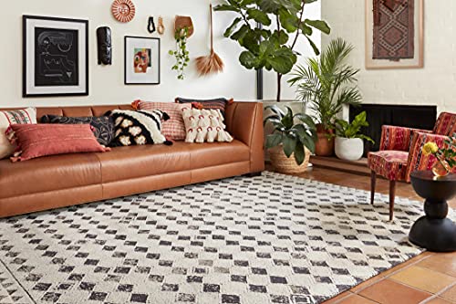 Justina Blakeney x Loloi Yeshaia Black/Neutral 3'-6" x 5'-6" Accent Rug