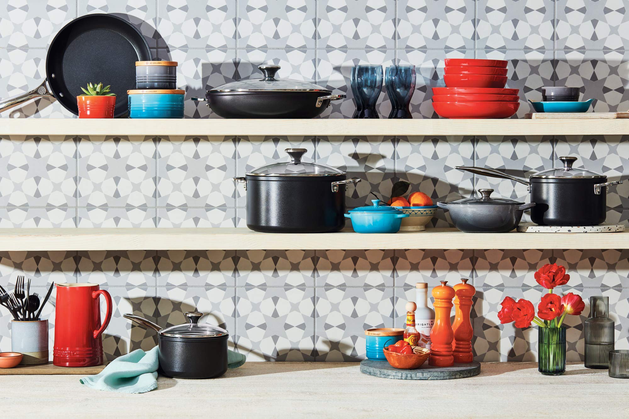 Le Creuset Toughened Nonstick PRO Cookware Set, 3 pc. (10" Fry Pan, 4.25 qt. Saute Pan with Lid),Gray