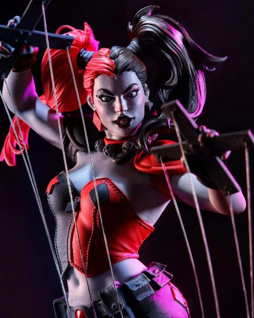 McFarlane Toys - DC Direct - Harley Quinn by Emanuela Lupacchino (Harley Quinn Red, White & Black) 1:10 Statue