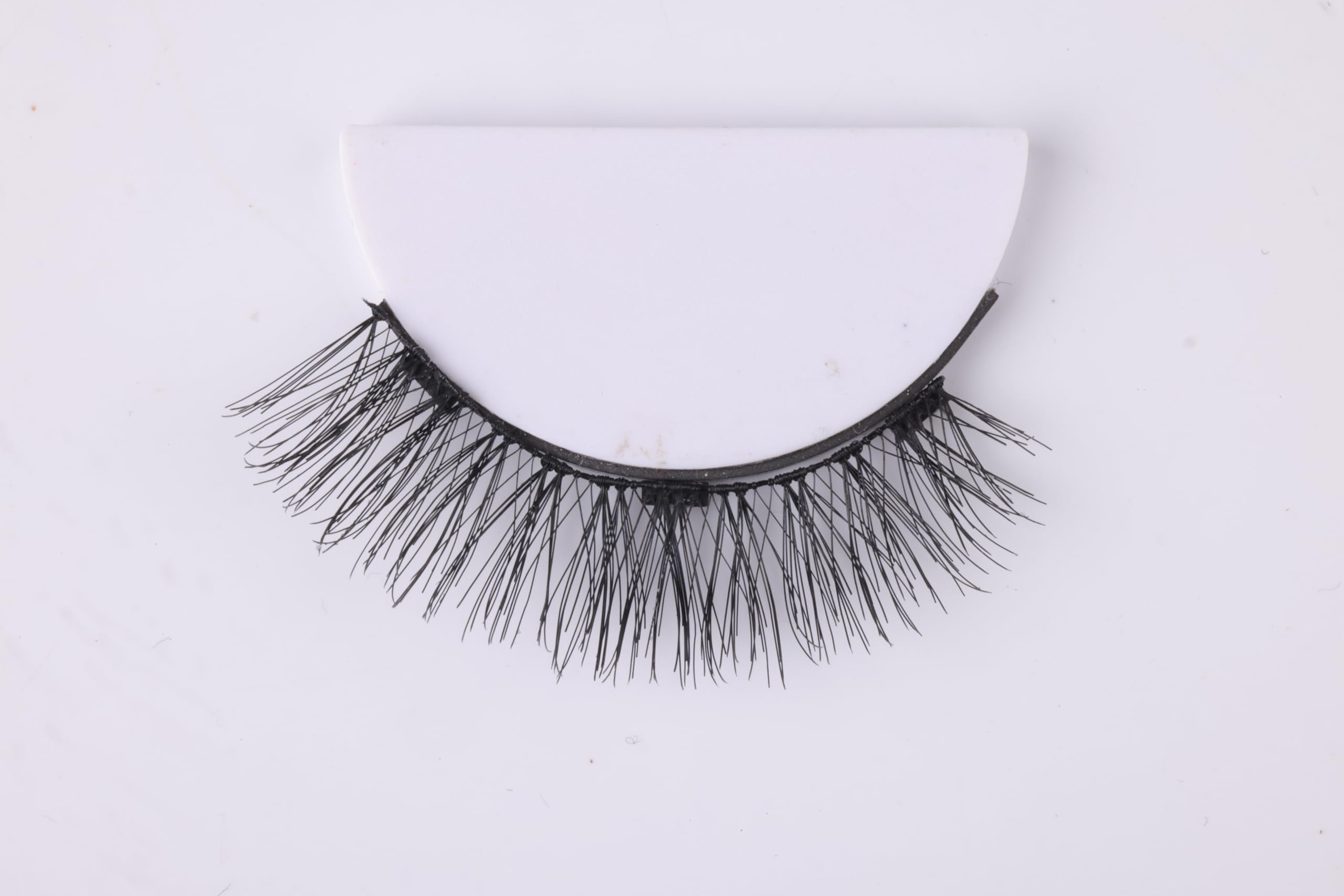 PHKERATA Magnetic Eyelashes 3D Natural Look Magnetic Lashes without Eyeliner, Reusable Magnetic Eyelashes with Applicator No Glue, Easy to Wear