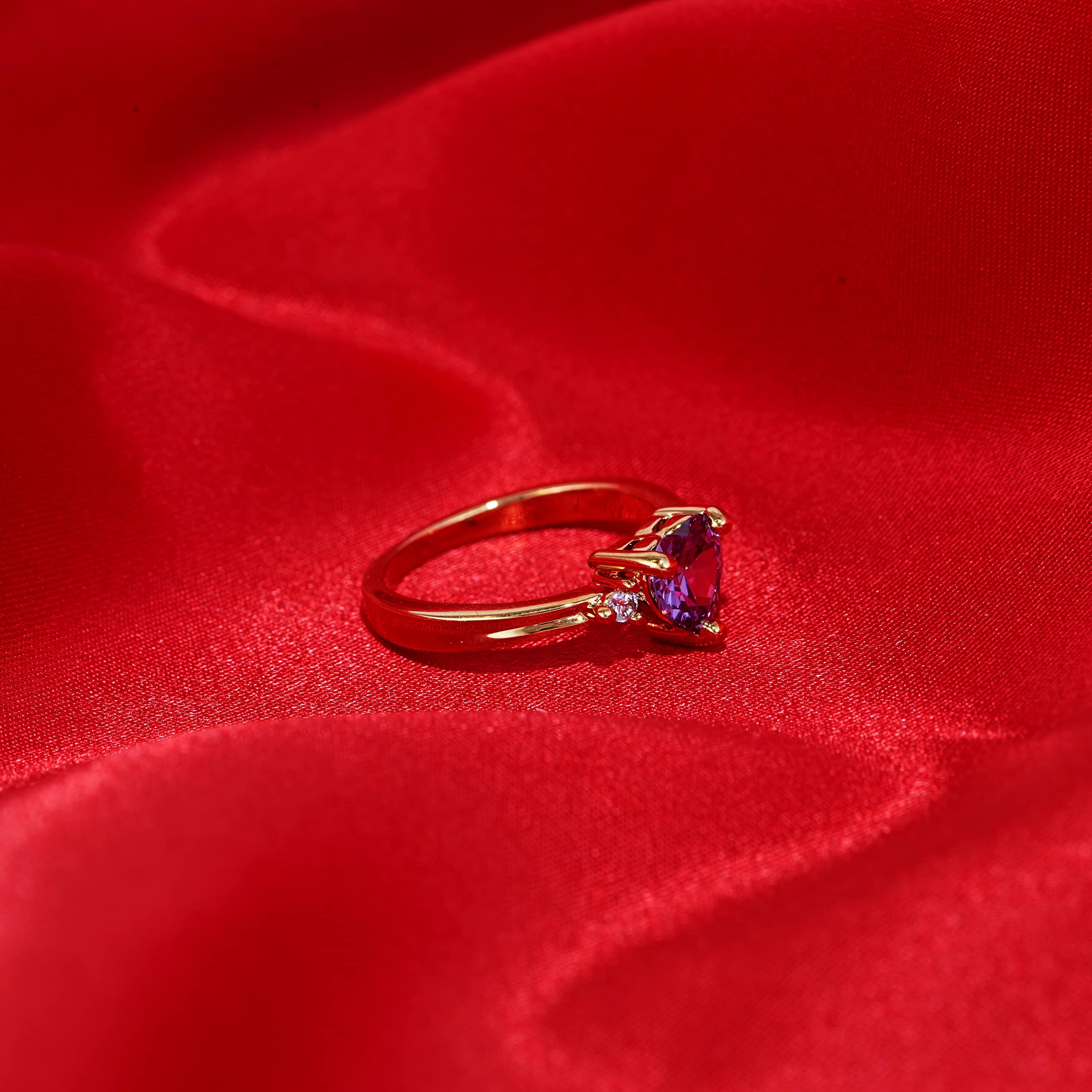 LIFETIME JEWELRY 3-Stone Cubic Zirconia Heart Ring for Women 24k Real Gold Plated (Purple, 7)