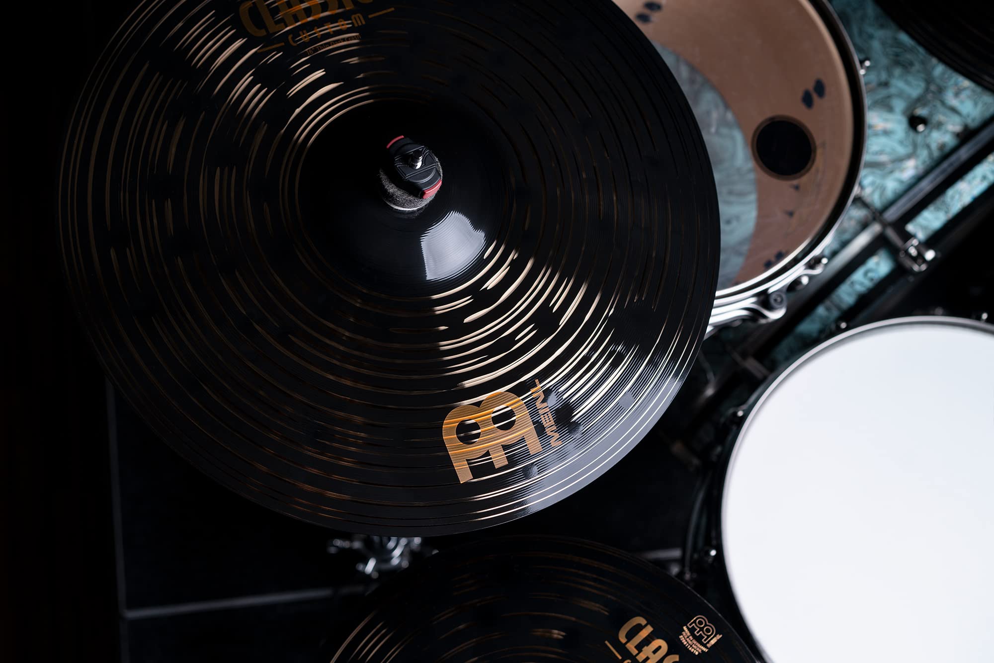 Meinl Cymbals Classics Custom Dark Thin 16" Crash Cymbal for Drum Set — Made in Germany — B12 Bronze, 2-Year Warranty (CC16TDAC)