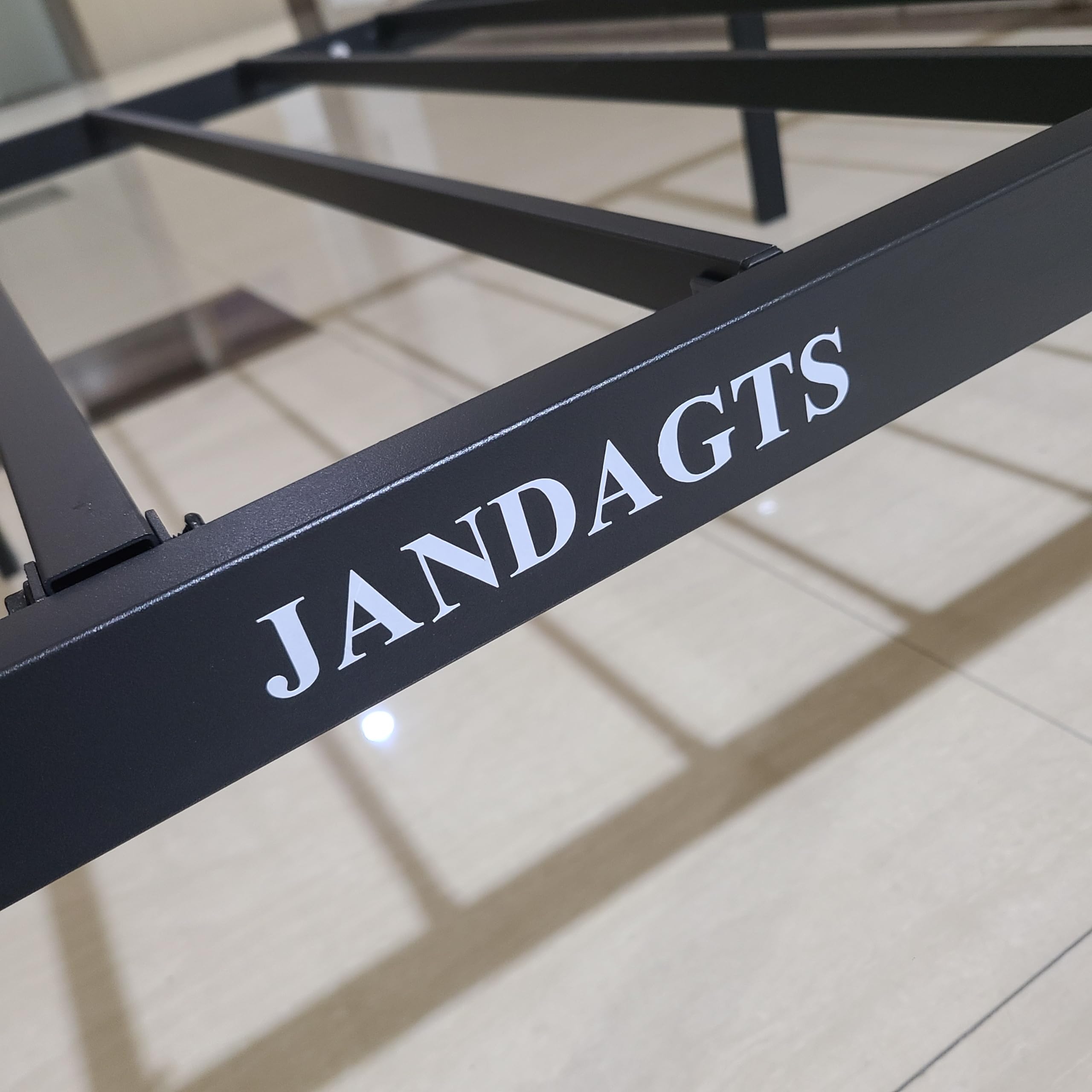 JANDAGTS Durable metal bed frame, the perfect blend of sturdiness and style