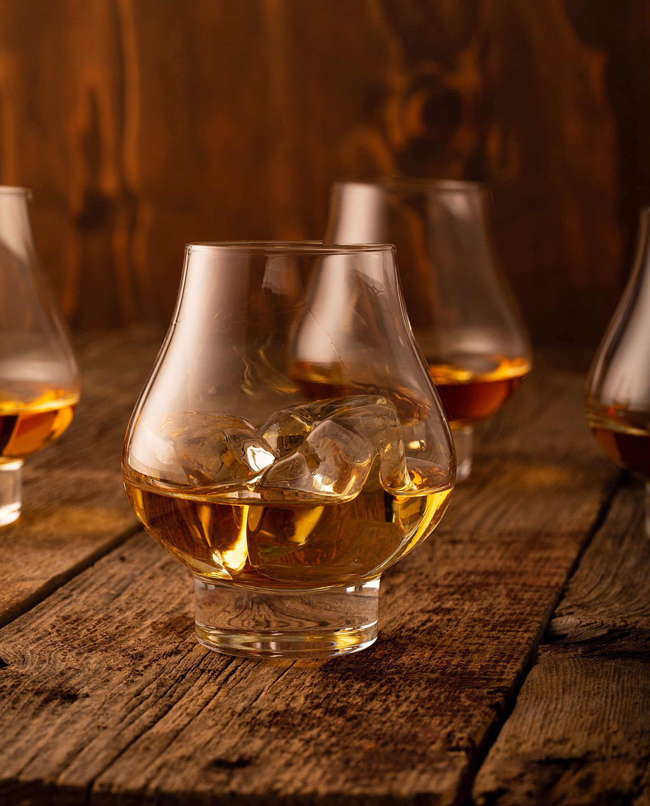 LUXBE - Bourbon Whiskey Brandy - Crystal Glasses Snifter 7.1-ounce, Set of 4 - Handcrafted Lead-Free Glass - Great for Spirits Drinks - Tasting Glasses - Tequila Shots - Scotch Cognac - 210ml