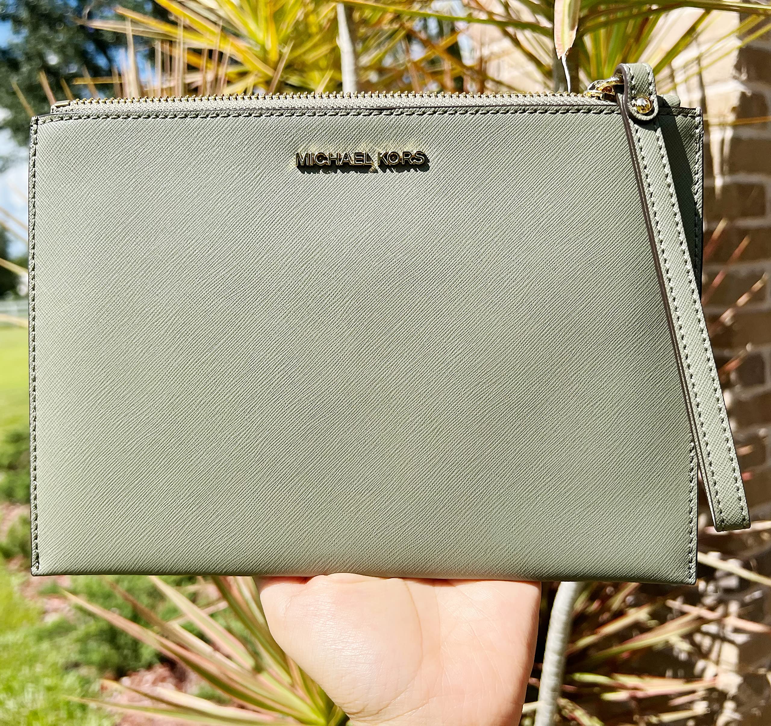 MICHAEL KORS Jet Set Travel XL Zip Clutch Wristlet Clutch Army Green Leather