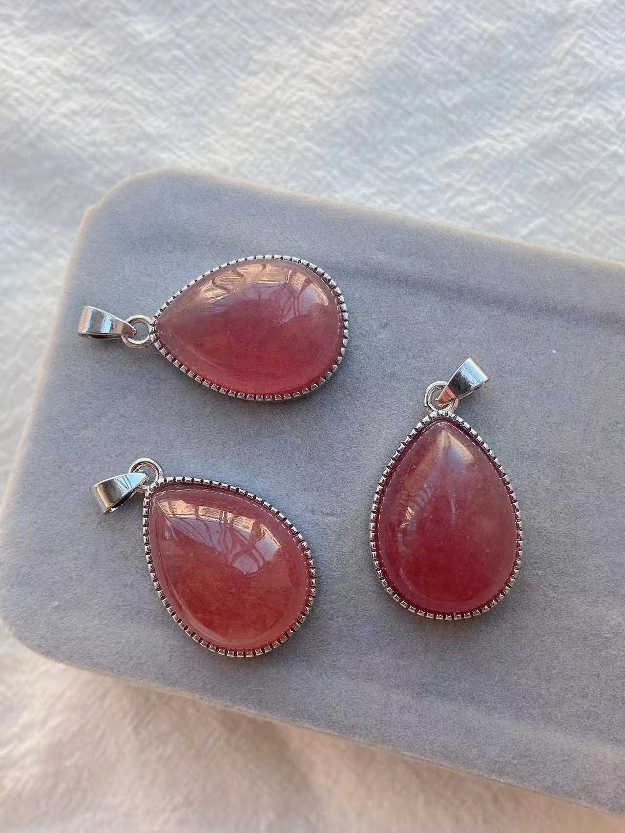 LiZiFang Genuine Red Natural Strawberry Quartz Gemstone Rectangle Bead Crystal Pendant