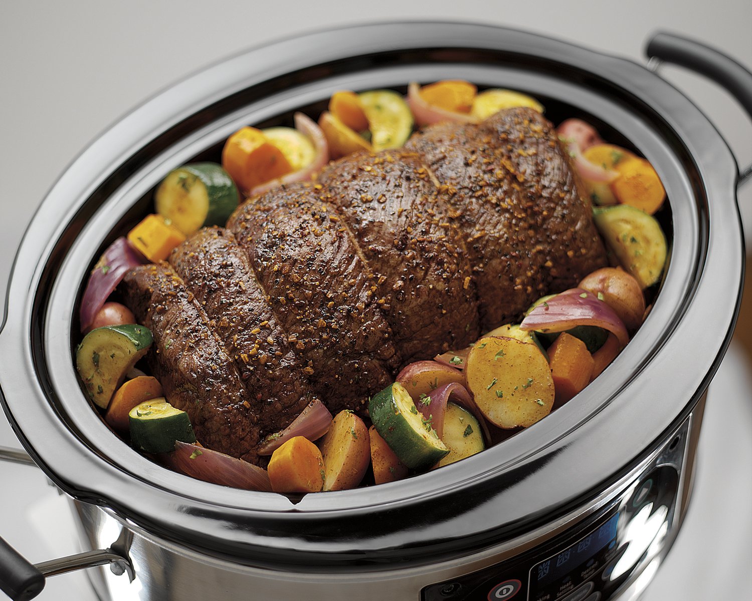 Hamilton Beach Set 'n Forget Programmable Slow Cooker With Temperature Probe, 6-Quart (33969)