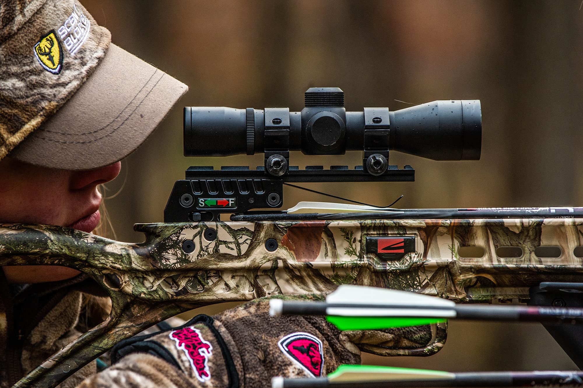 Killer Instinct Hypr Lite Crossbow Bolts 20 inch (6 Pack). These High Velocity Bolts Come in at 370 Grains. Add Them to Your Hunting Accessories on Your Next Outing!