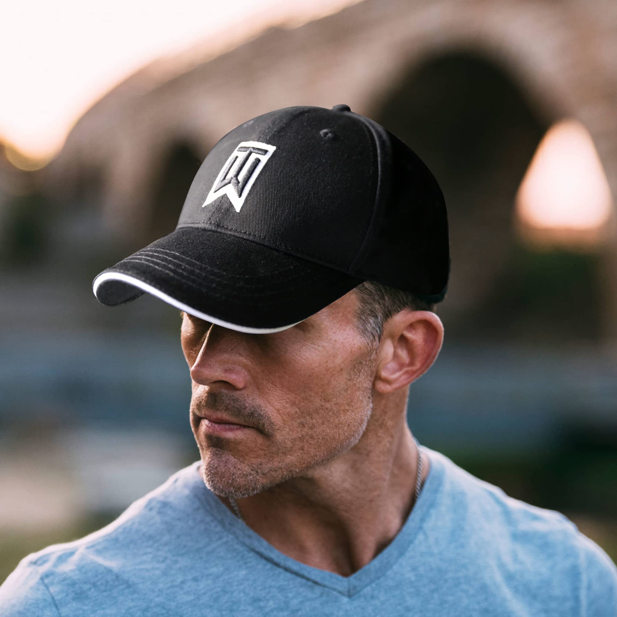 LHSCVJSEKL Classic Embroidered Logo Golf Hat Adjustable Baseball Cap Fans Baseball Hat for Men Women Black