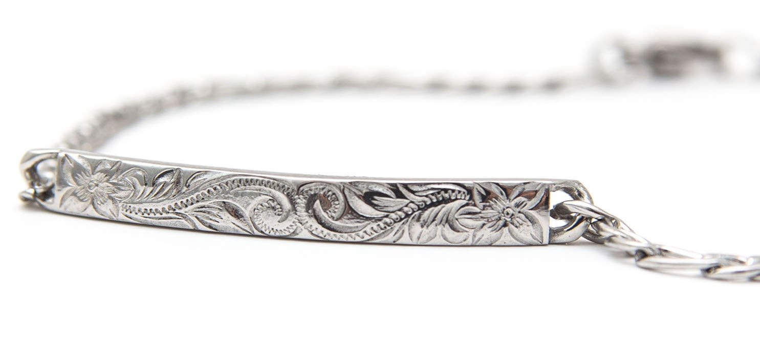 Hawaiian Bracelet by Austaras Jewelry - Sterling Silver Plated Shiny Stainless Steel Adjustable Chain and Hawaiian Surfer Style Hibiscus Flower Charm