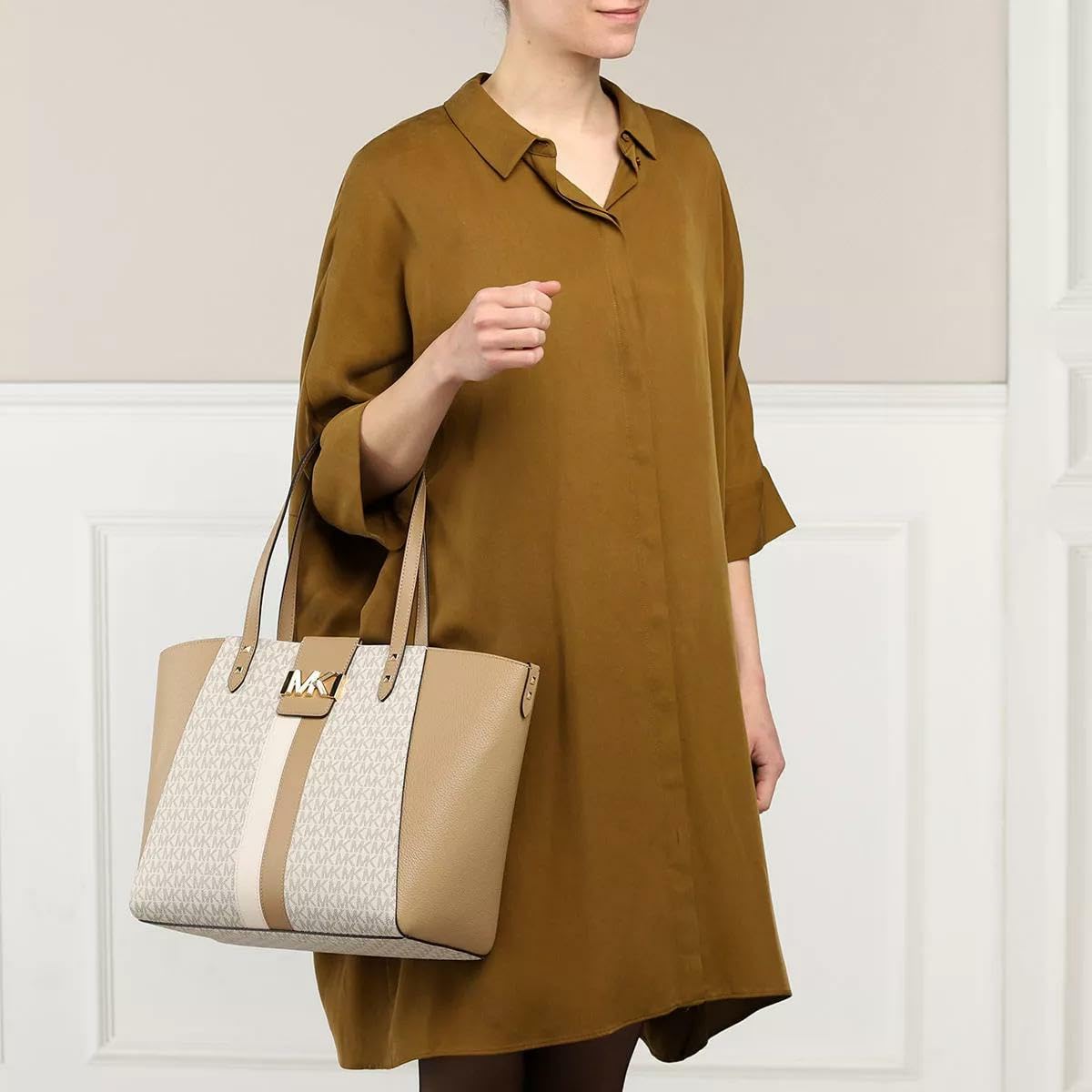 Michael Kors Karlie Large Tote Vanilla Multi One Size