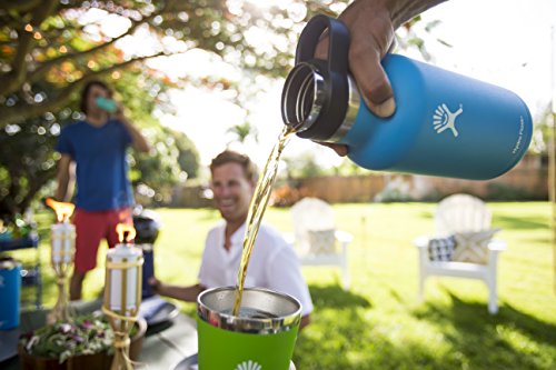 Hydro Flask 64 oz Beer Growler - Stainless Steel & Vacuum Insulated - Easy-Carry Handle - Citron