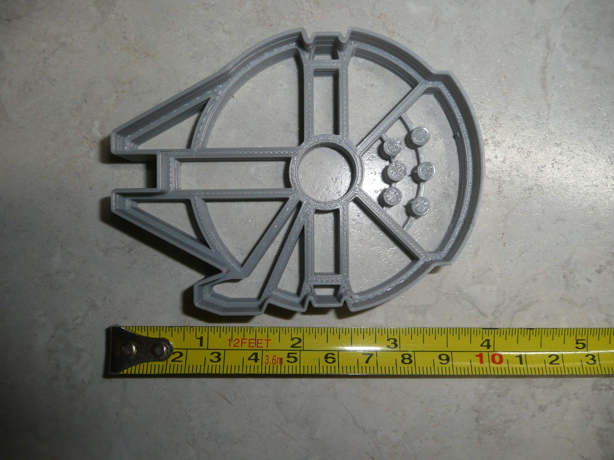 MILLENNIUM FALCON STARSHIP STAR WARS COOKIE CUTTER MADE IN USA PR2298