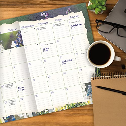 LANG Songbirds™ 2024 Monthly Planner (24991012120)