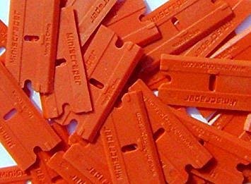 MiniScraper Double Edged Plastic Razor Blades 100 Pack MS 106 and MS 206