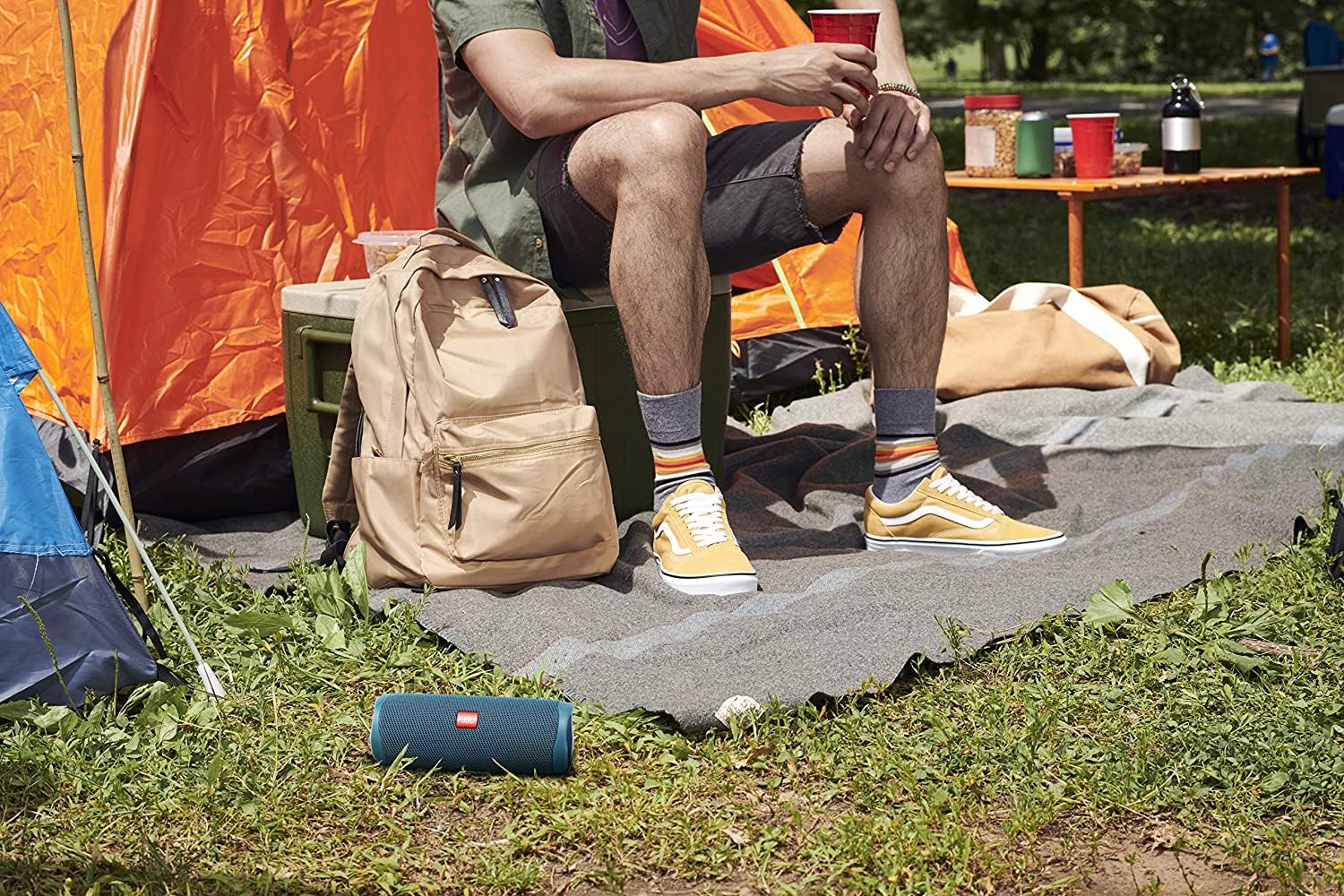 JBL Flip 5 Waterproof Portable Bluetooth Speaker for Travel, Outdoor and Home - Wireless Stereo-Pairing - includes Microfiber Cleaning Cloth - Teal