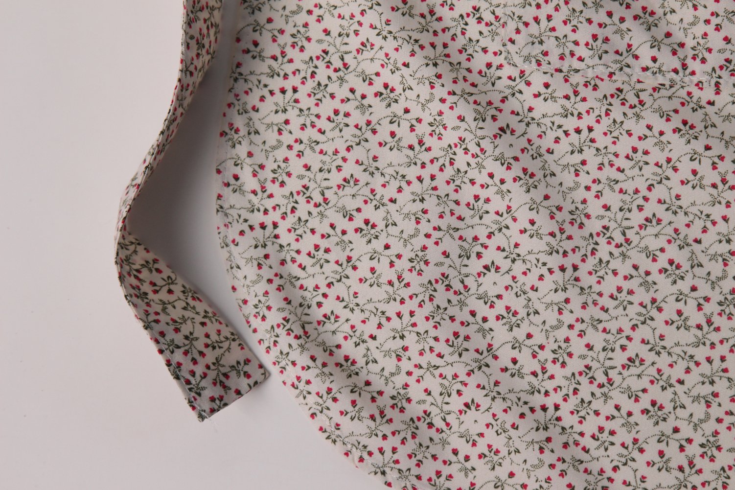 Making Believe Cream Calico Waist Half Apron with Pocket for Girls and Teens for Pioneer Peasant Costume