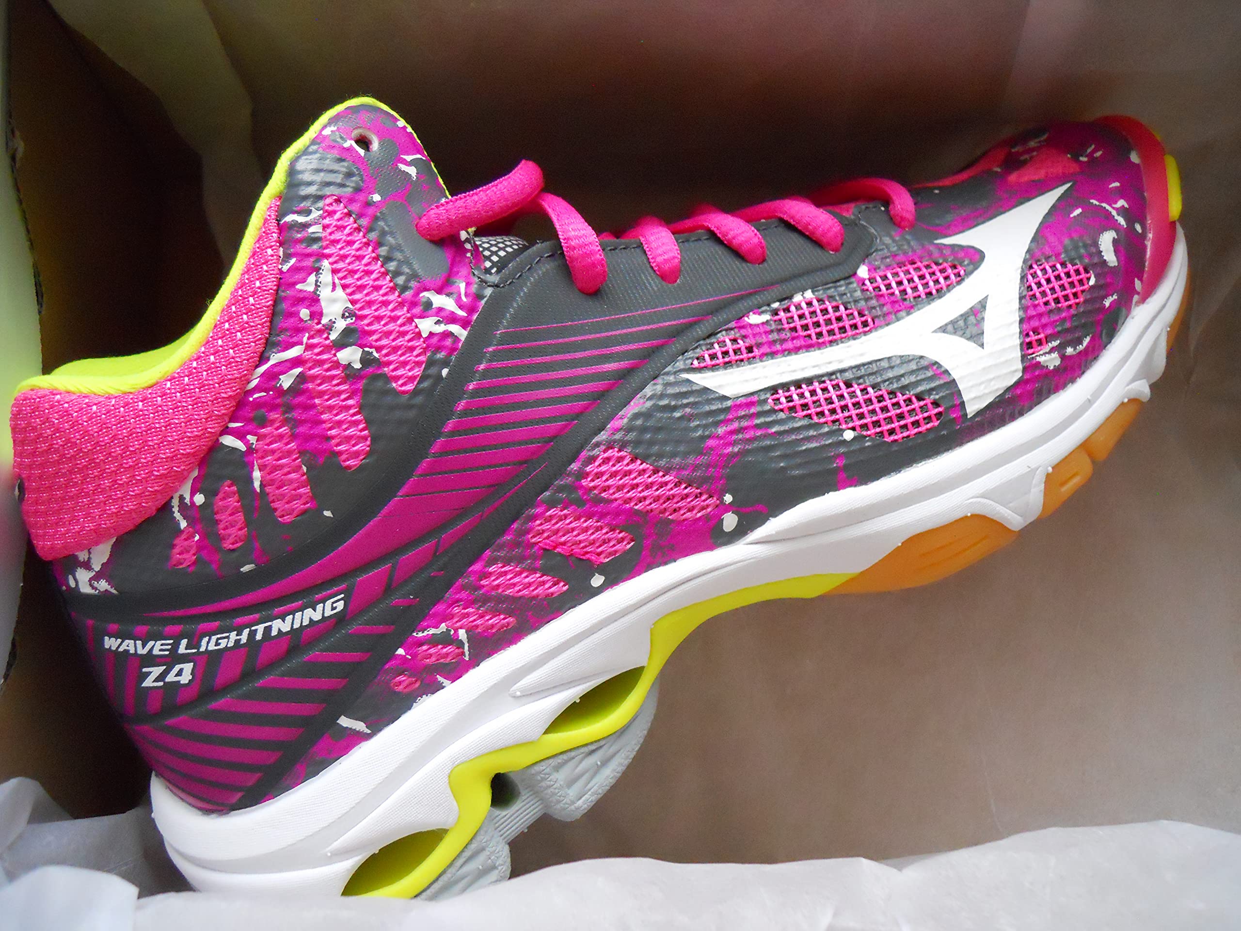 Mizuno Wave Lightning Z4 Mid Volleyball Shoes (Women's Size 6) Pink/Grey