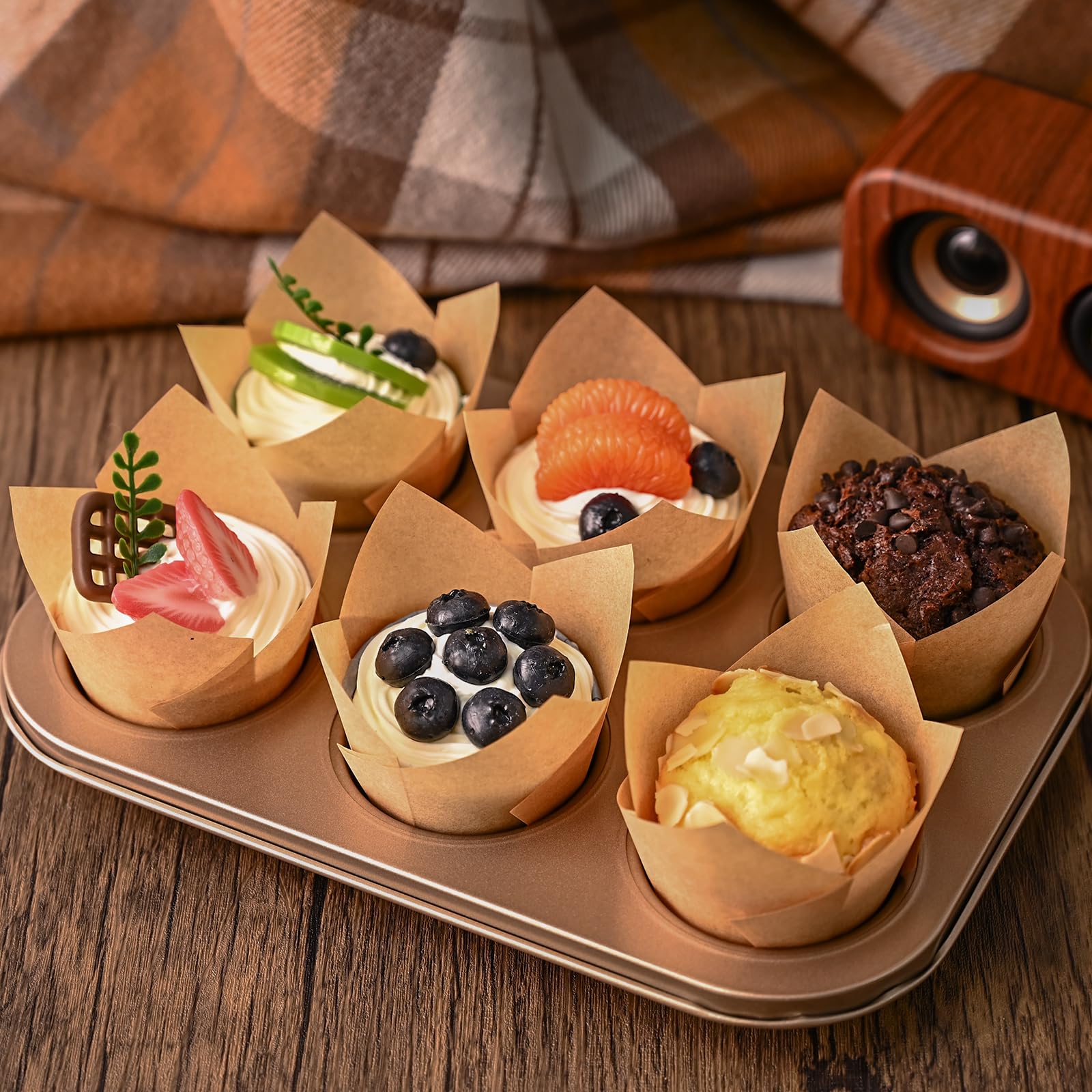 Neyimqr 120 Counts Natural Tulip Cupcake Liners for Baking Cups, Food Grade Parchment Paper Muffin Liners Holders, Standard Tulip Cupcake Liners, Greaseproof Cupcake Wrappers for Party, Christmas