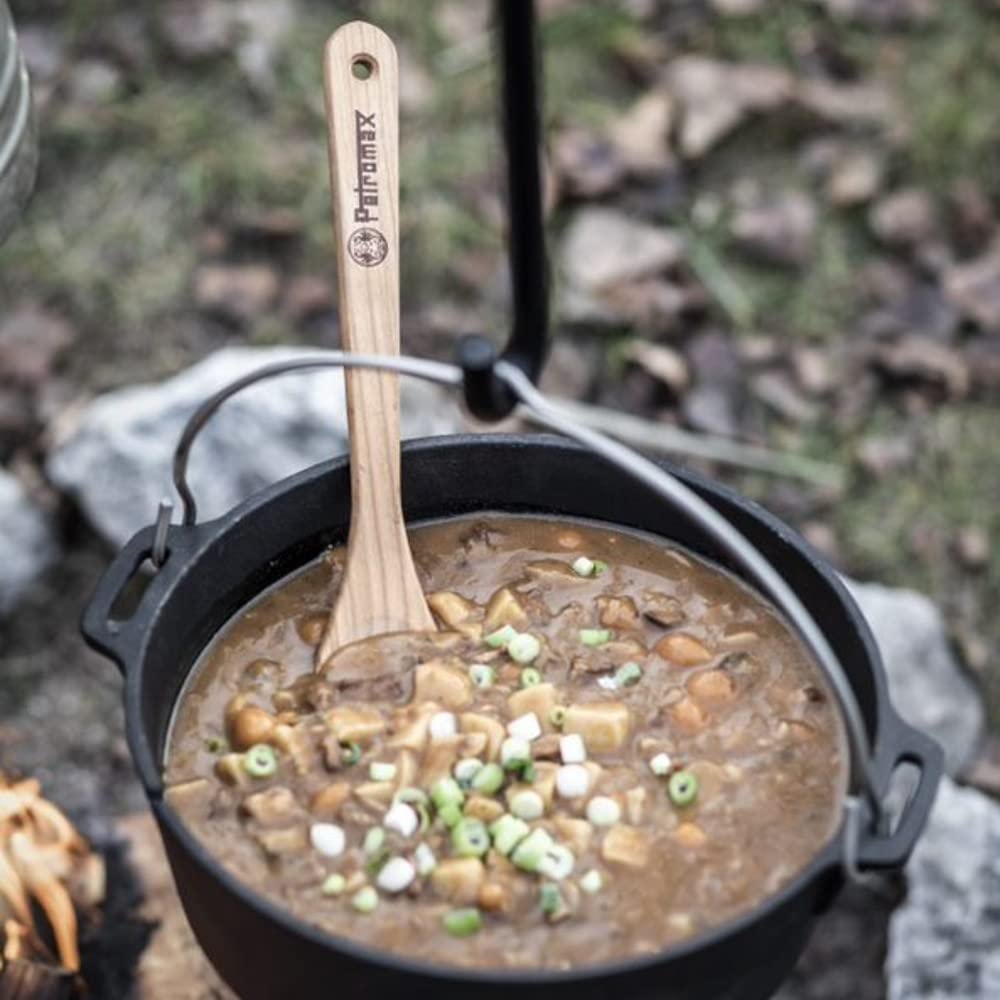Petromax Cast Iron Dutch Oven for Cooking or Baking Outdoors Over a Campfire or in the Home Kitchen, Pre-Seasoned Cookware Conducts Heat Evenly, Flat Base, 1 Qt