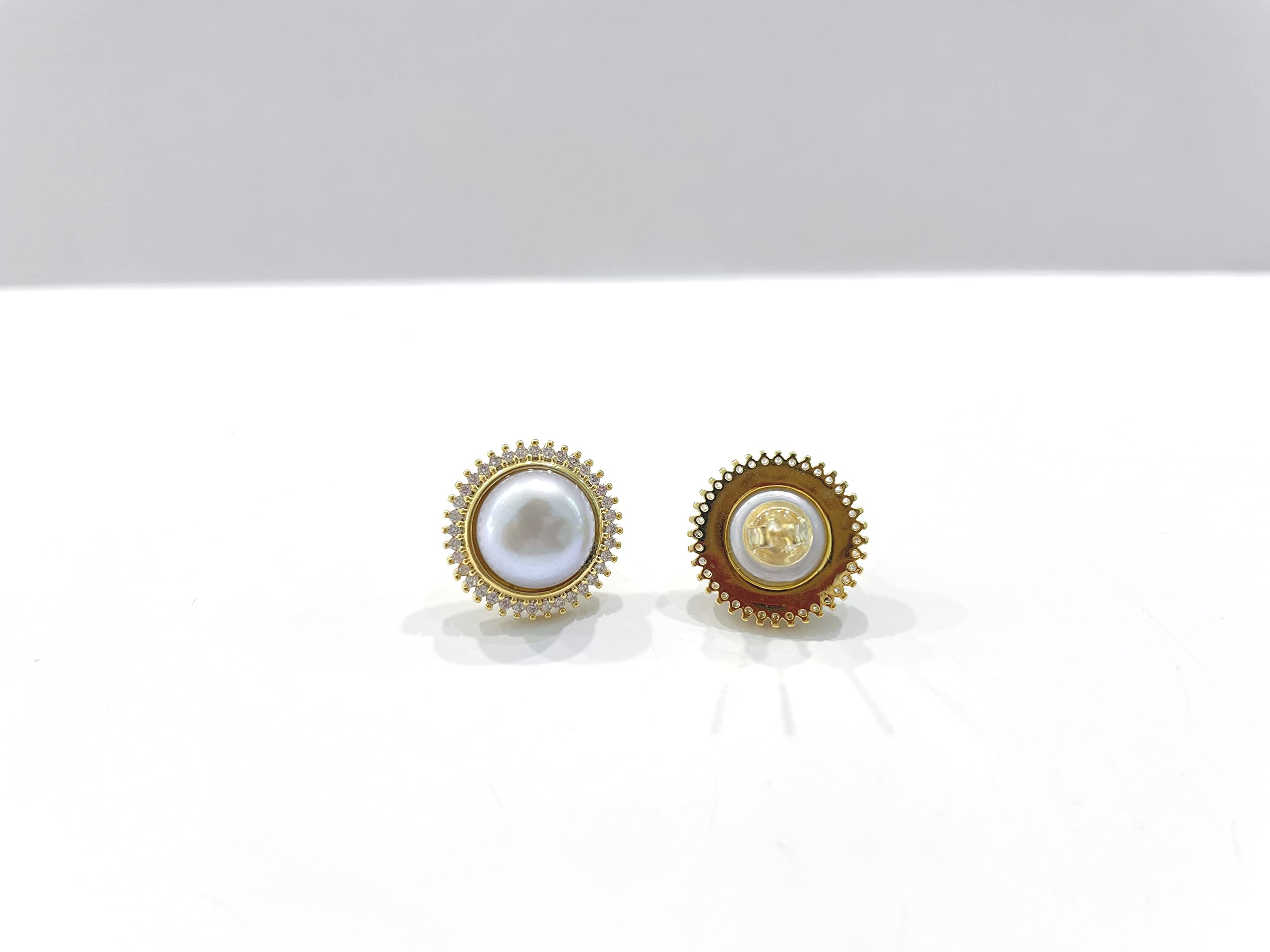 Natural Freshwater Pearl Simple Fashion Ball Earrings 10mm Gold Plated