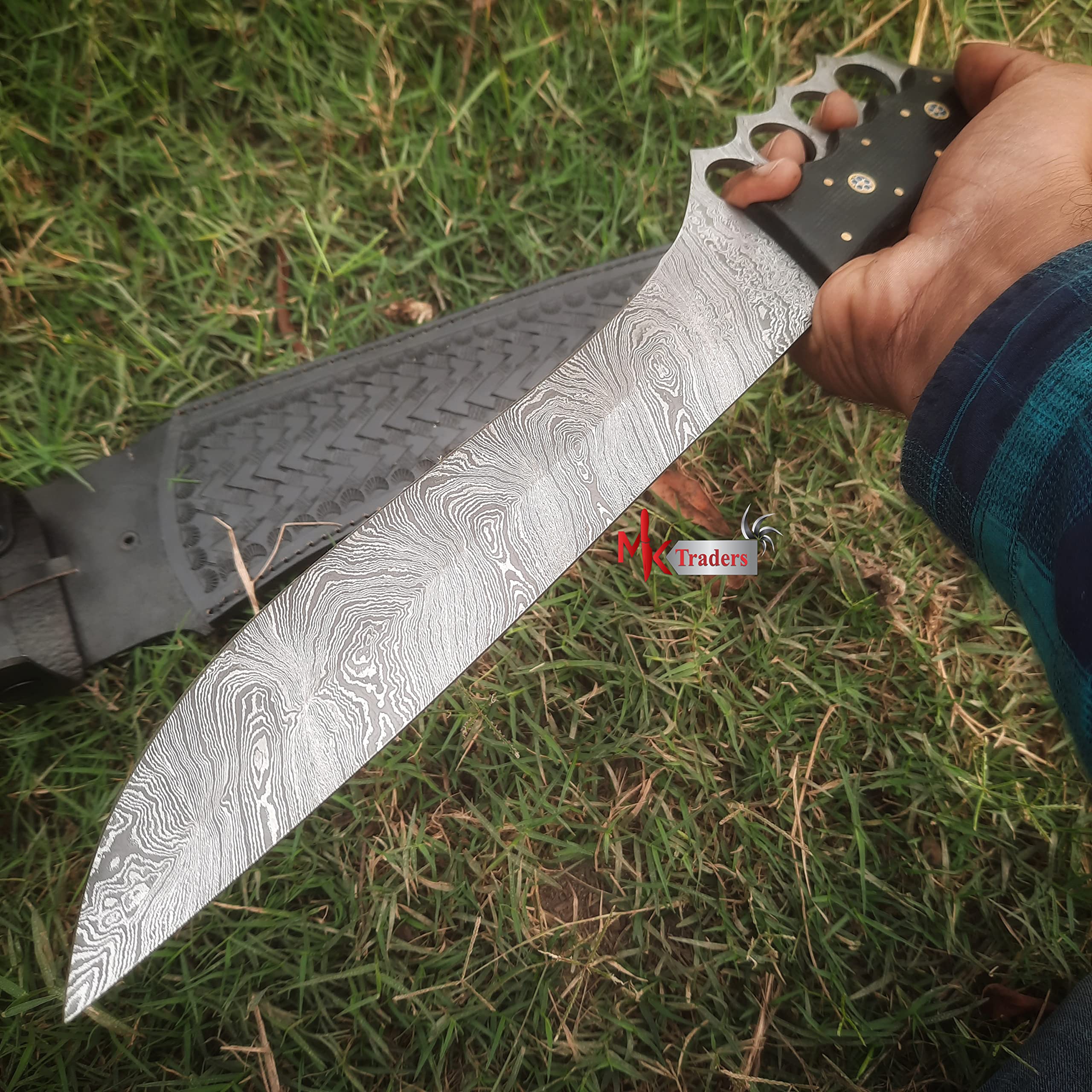 MkTraders202 Handmade Custom Damascus Steel Bowie Knife, Fixed blade knife, outdoor knife, personalized Engraved knife, gift for man, hunting weapon, Predator Hunter, full tang knife