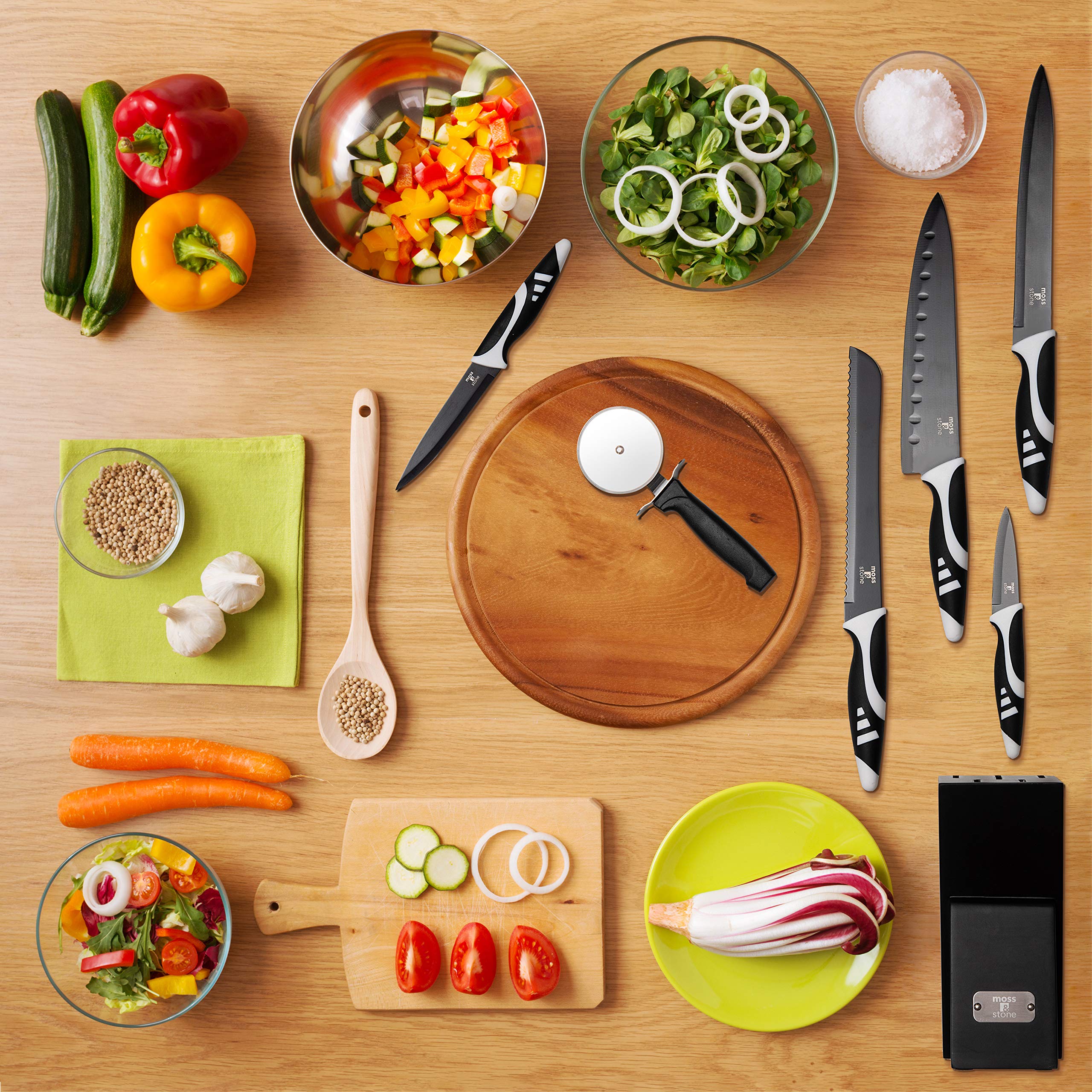 Moss & Stone Professional Kitchen Knife Chef Set, Knife Set With Block, Kitchen Knife Set Black Titanium Plated Stainless Steel Scratch Resistant & Rust Proof, 7pcs Sharp Kitchen Knives.