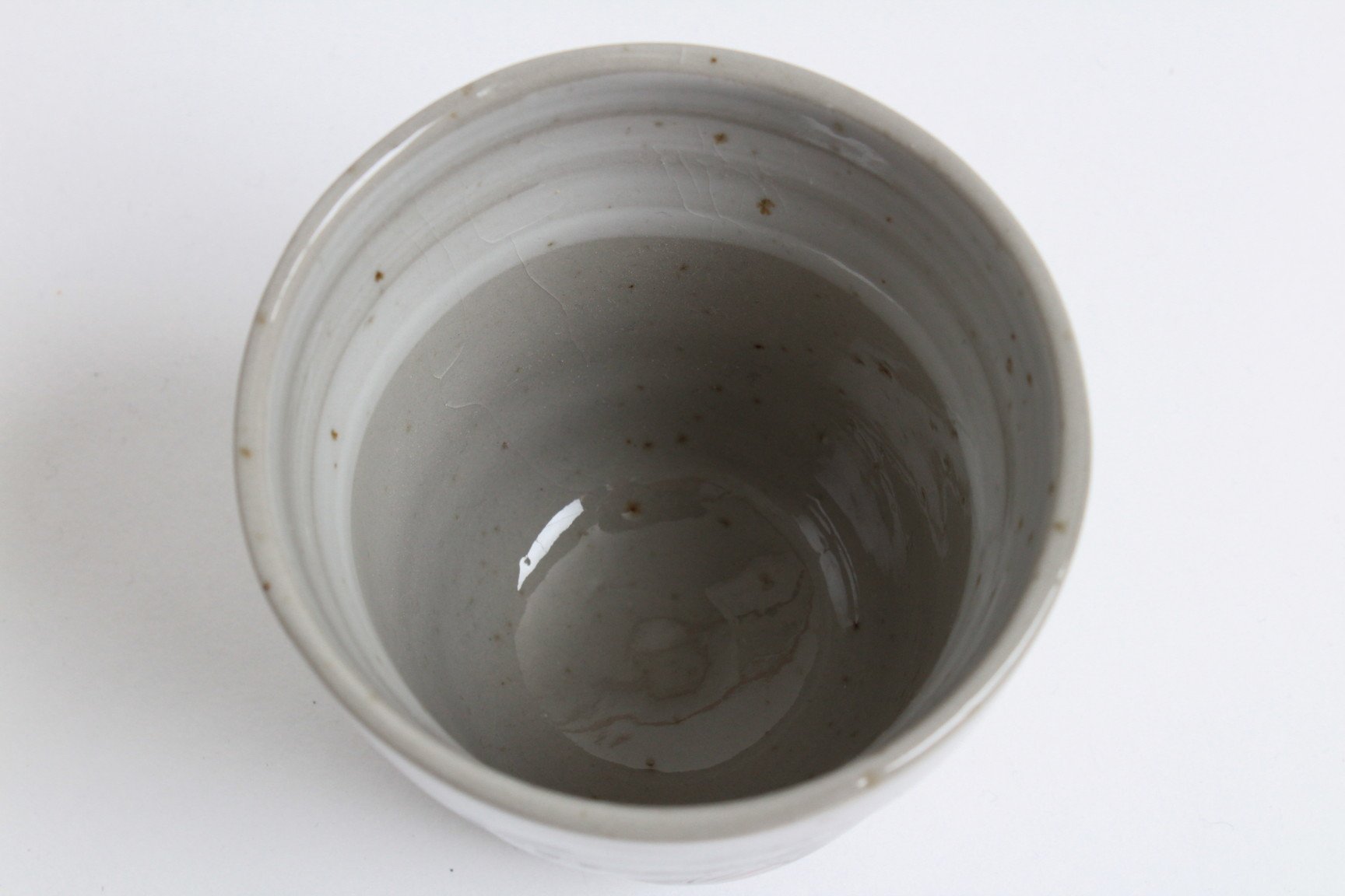 Mino ware Japanese Pottery Yunomi Chawan Tea Cup Running Rabbits Gray Sanaegama made in Japan (Japan Import) KSY007
